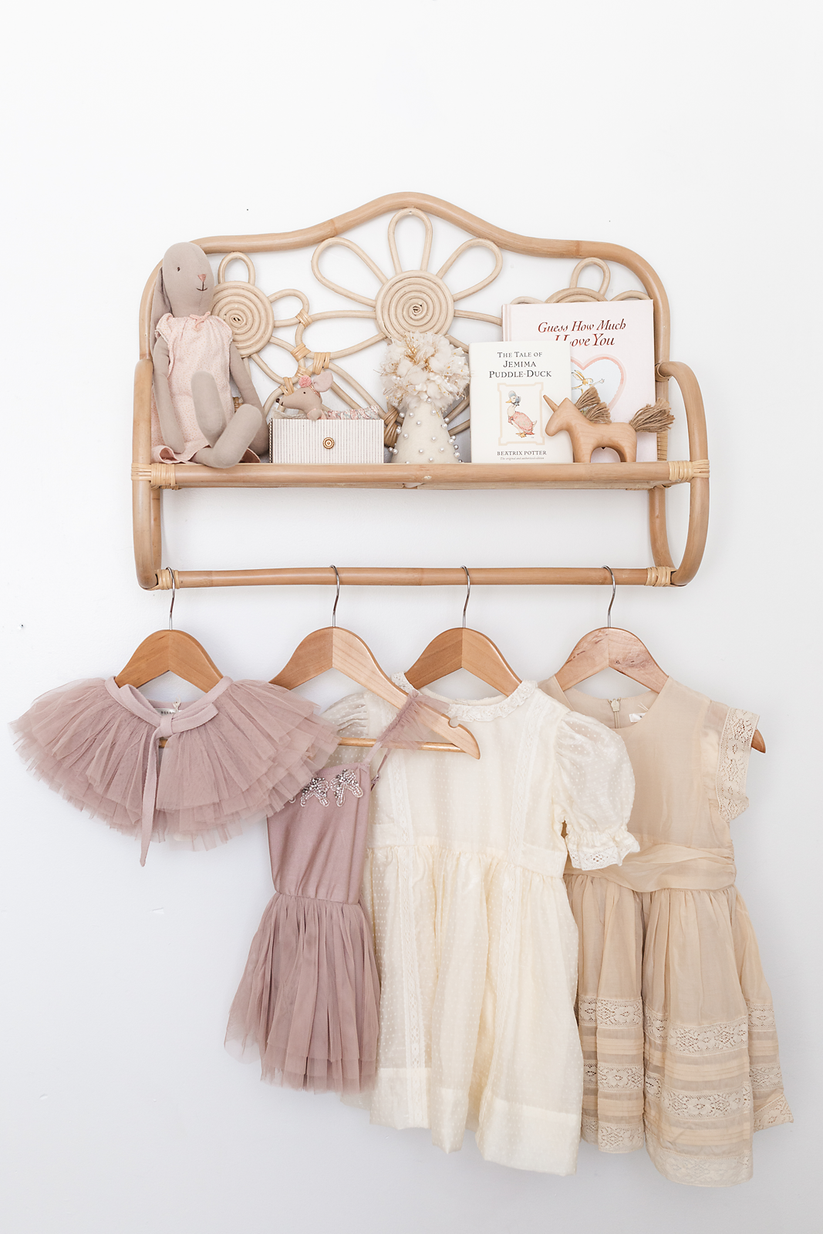 Daisy Whispers Rattan Wall Shelf – Lila & Leo