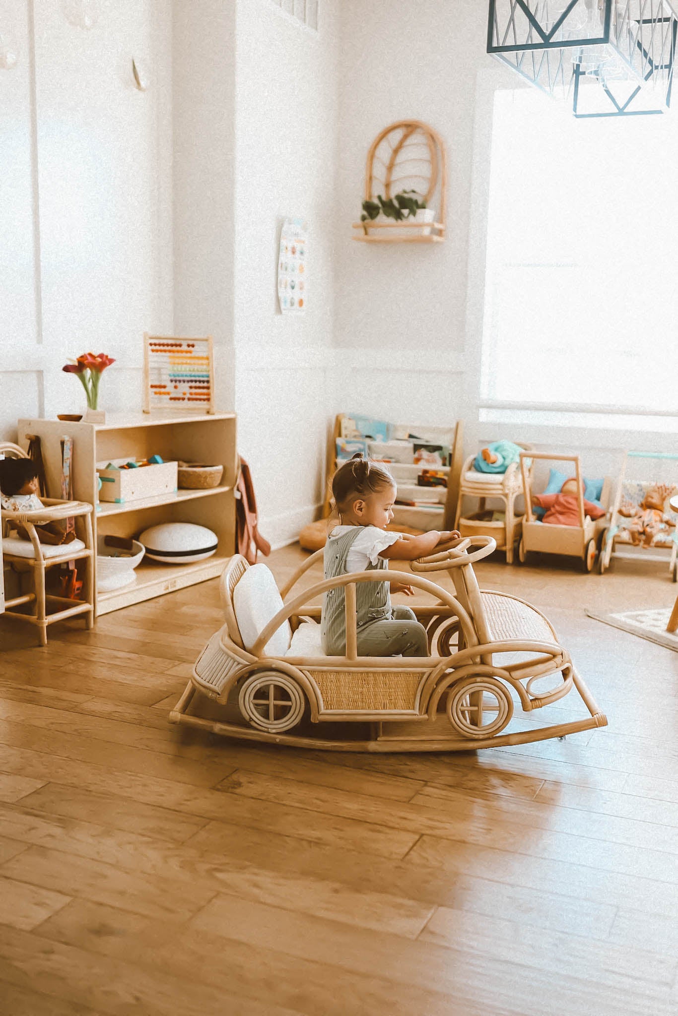 VW Wonder-Bug Rocker – Lila & Leo